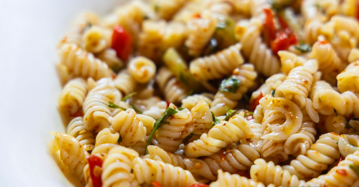 La salade de pâtes au thon : le plat parfait pour un déjeuner léger au ...
